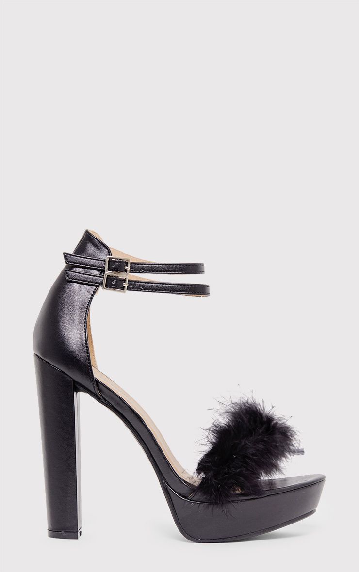 Chaussures femme | Talons, chaussures plates et bottes PrettyLittleThing.fr