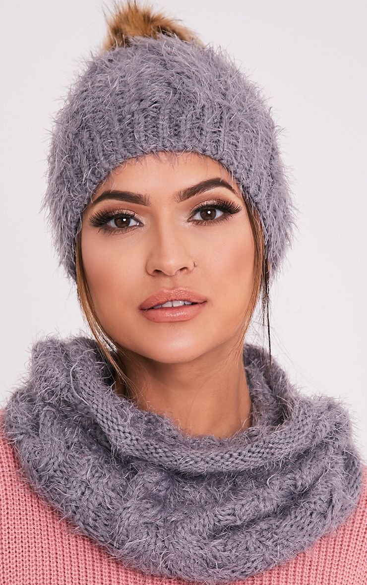 Women's Hats | Women's Clothing Accessories | PrettyLittleThing